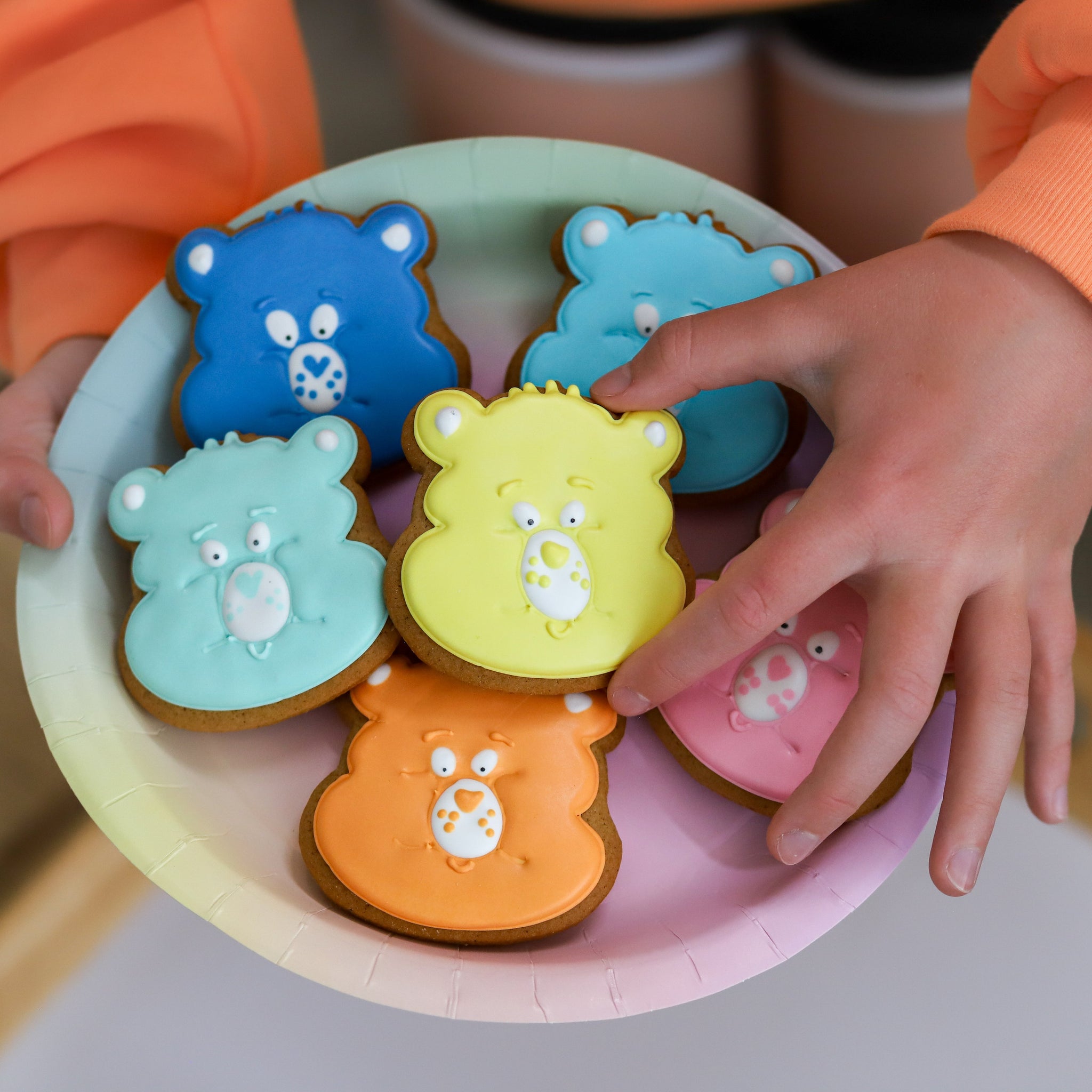 Hand iced European style gingerbreads – adrisgingerbread